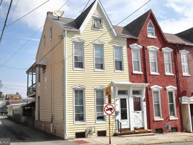 25 N 8th St, Columbia, PA 17512