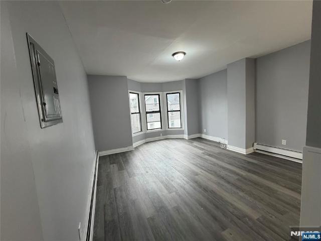 25 Oak Street # 2