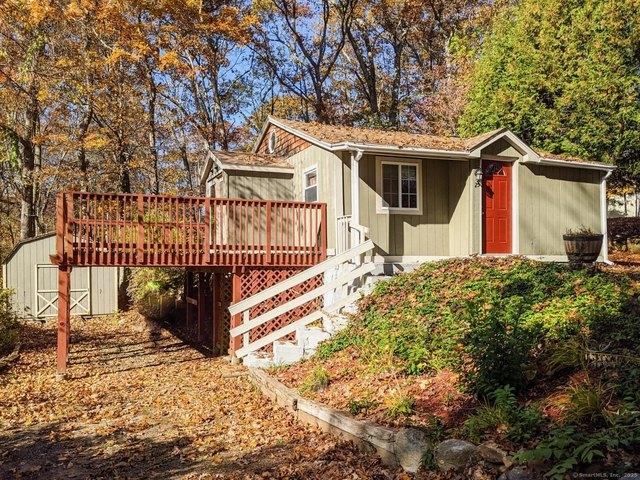 25 Old Acres Rd, East Haddam, CT 06469