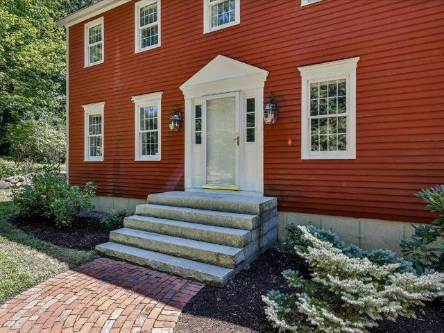 25 Old Stone Way