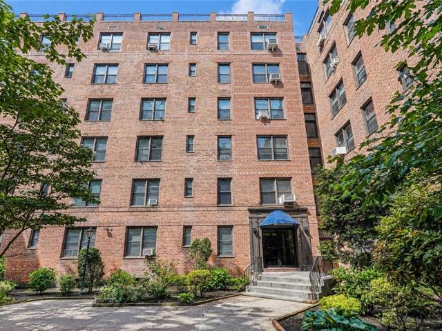 25 Oliver Street # 4A