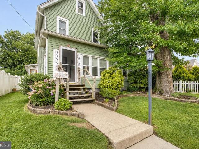 25 Oswego Avenue