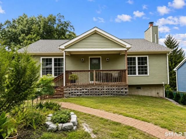 25 Orowoc Trl, Shelton, CT 06484