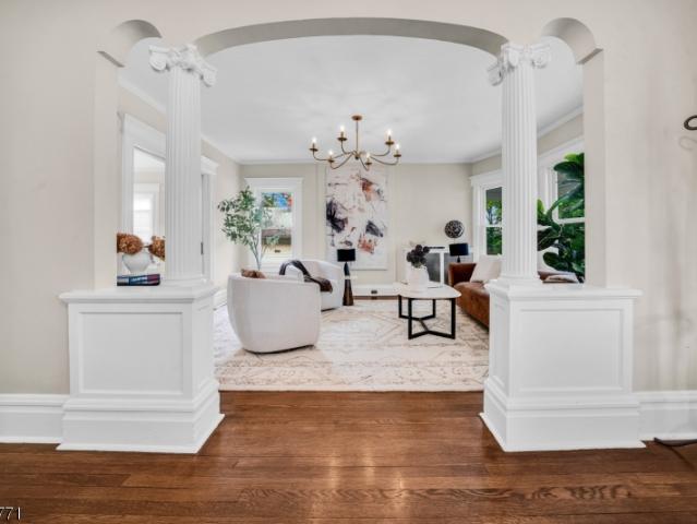 25 Orange Heights Ave