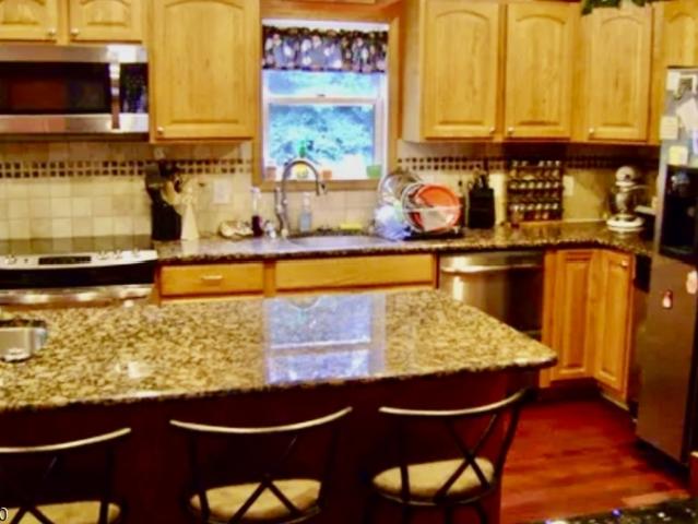 25 Panorama Dr