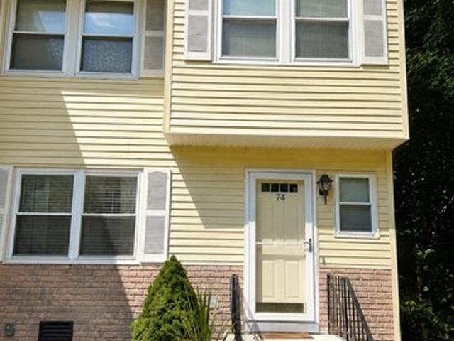 25 Padanaram Rd Apt 74, Danbury, CT 06811