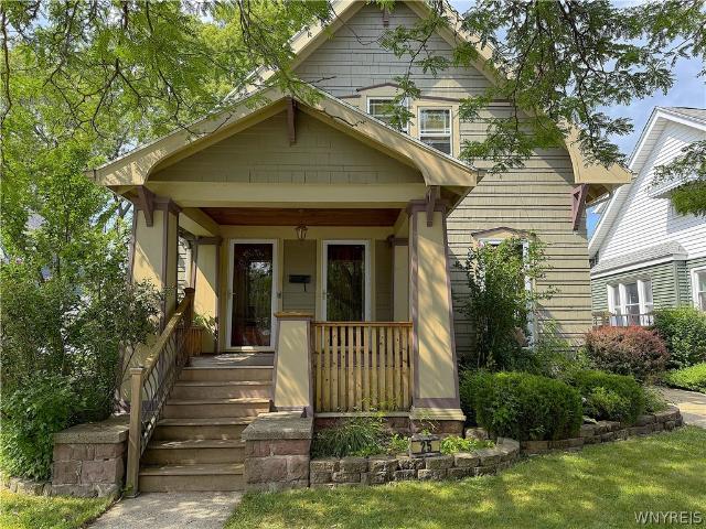 25 Palmer Avenue