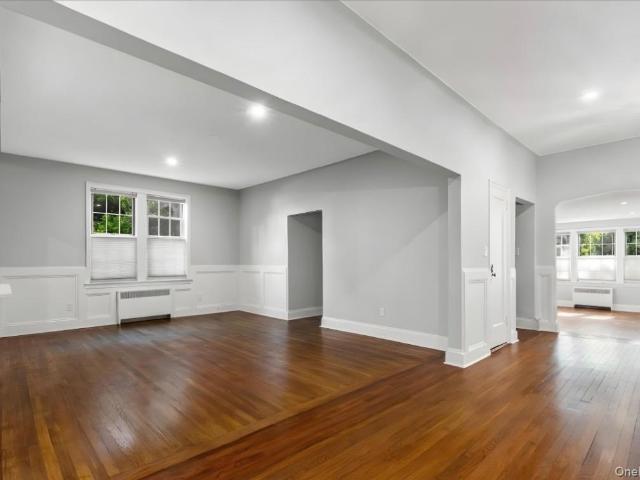 25 Parkview Avenue 1A