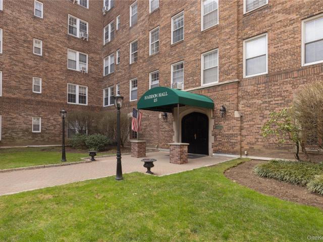 25 Parkview Avenue 2K