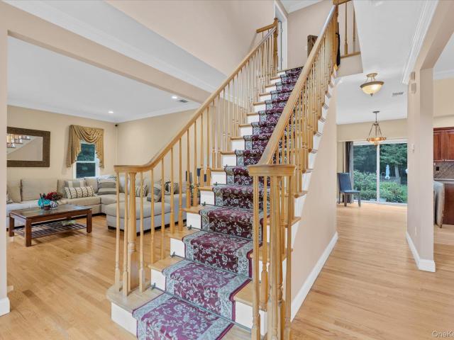 25 Pashen Place