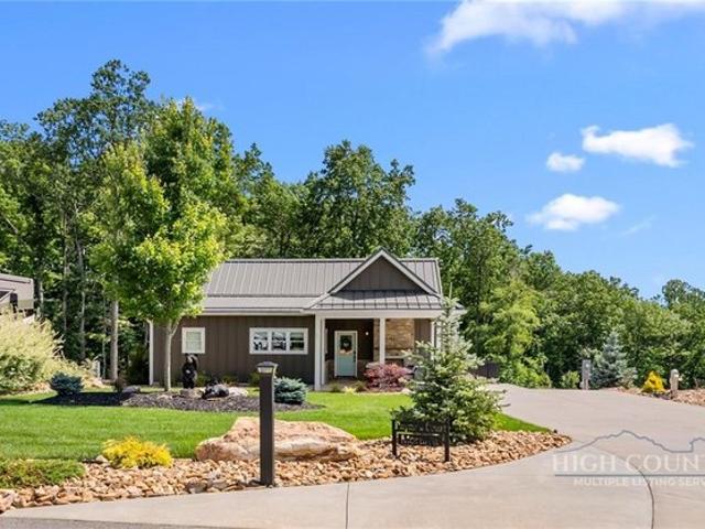 25 Paynes Ct, Roaring Gap, NC 28668