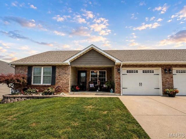25 Pecan Tree Ln, Farmington, MO 63640