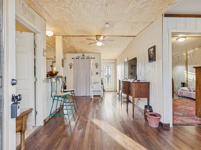 25 Pine Prairie School Road