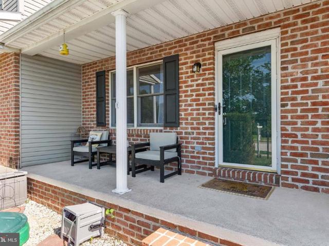 25 Pioneer Lane