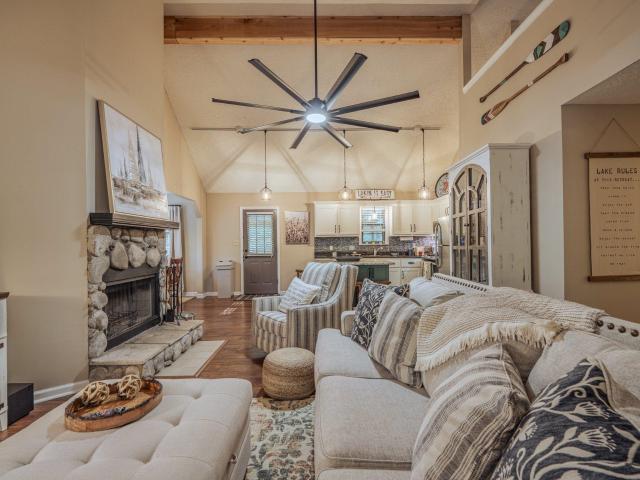 25 pickwick woods cv