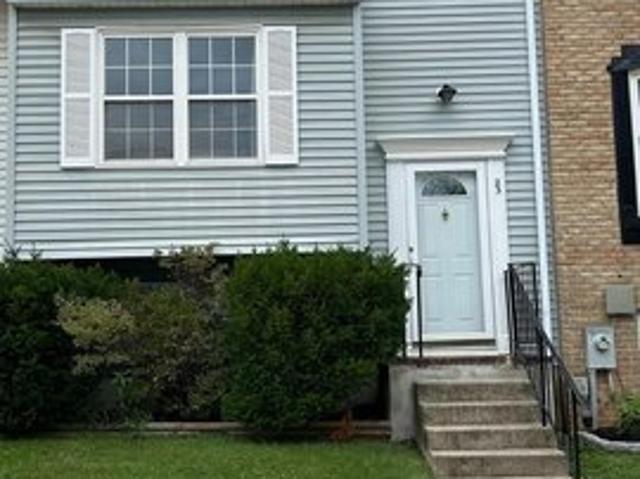25 Piedmont Ct, Halethorpe, MD 21227