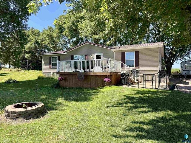 25 Pommier Ln, Garvin, MN 56132