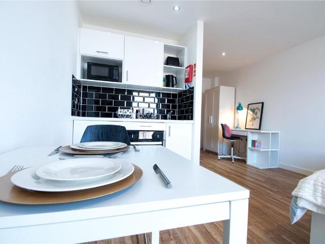 25 Plaza Boulevard, Liverpool L8, 1 bed property to rent, £750 pcm | PrimeLocation
