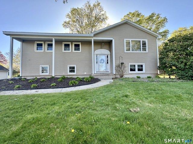25 Pleasant View Dr, Middletown, CT 06457