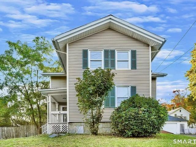 25 Pleasant St, Ansonia, CT 06401