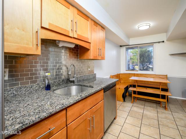 25 Rambling Meadow Court