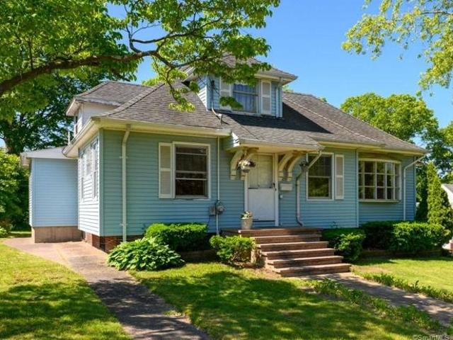 25 Raynham Rd, New Haven, CT 06512