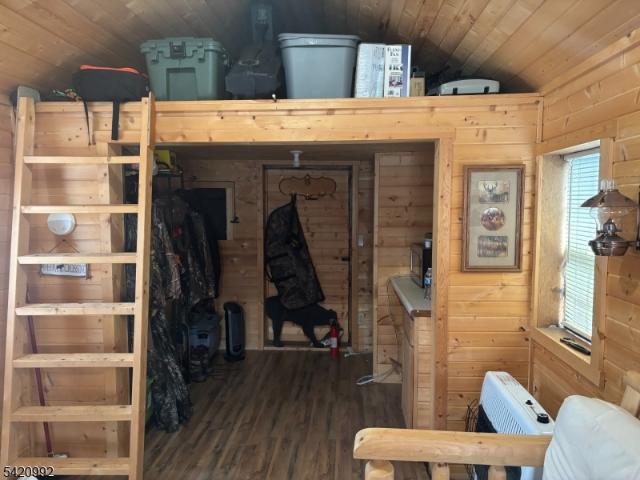 25 Red Mill Rd