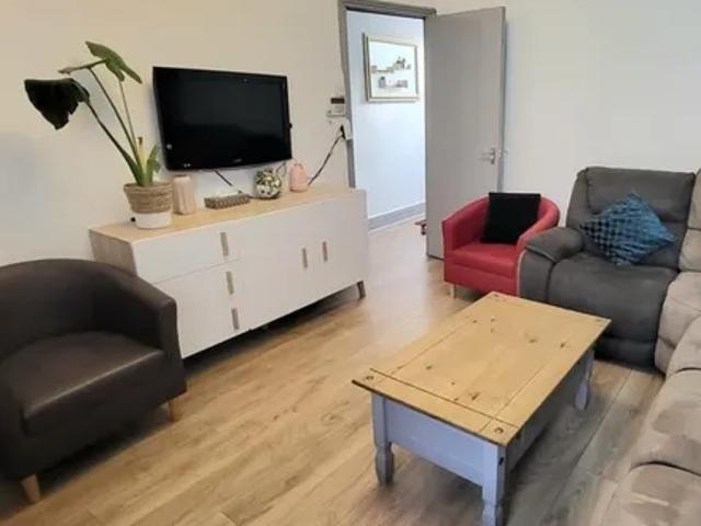 25 Redruth Street, Manchester, M14 7PX, United Kingdom | 3 bed duplex for rent #165417683 | Rentberry