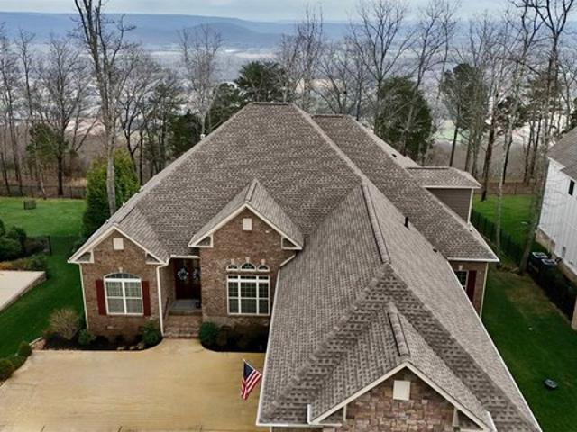 25 Ridge Bluff Cir SE, Huntsville, AL 35803