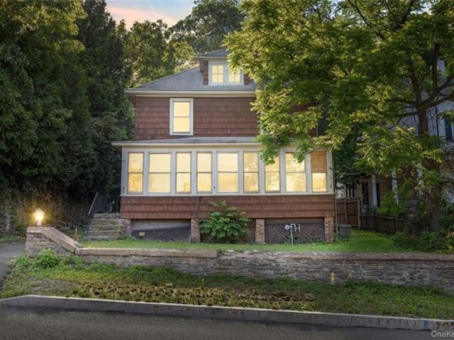 25 River Rd, Nyack, NY 10960