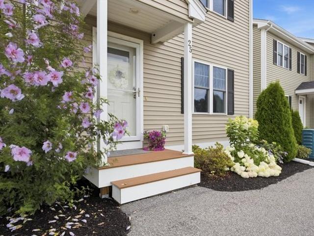 25 Riverside Dr Unit 25, Lakeville, MA 02347