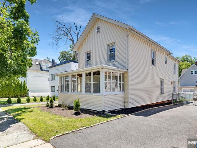 25 Riverview Avenue
