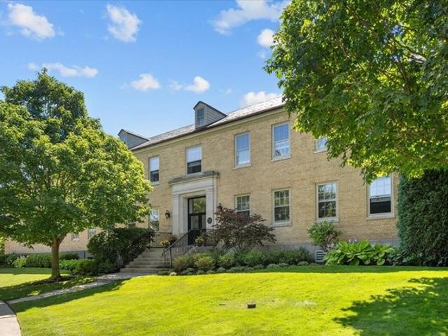 25 Ronan Rd Unit 204, Highwood, IL 60040