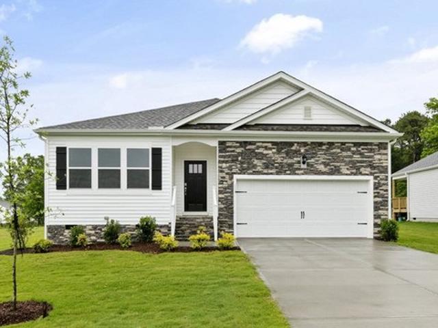 25 Rolling Hills Dr, Youngsville, NC 27596
