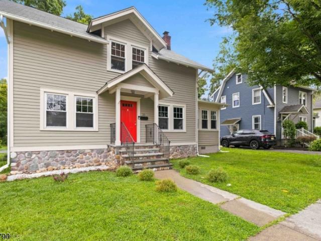 25 Rosedale Ave