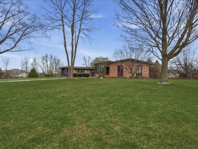 25 S Cherrywood Dr, Valparaiso, IN 46385 | Compass