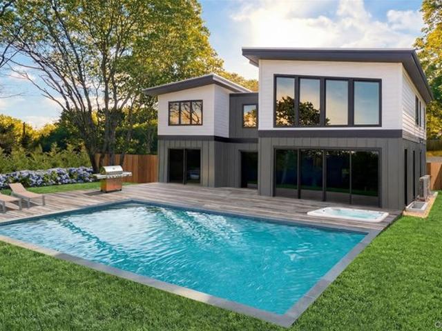 25 S Duncan Dr, Montauk, NY 11954