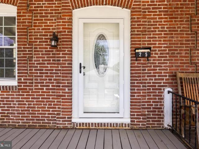 25 S Holly Avenue