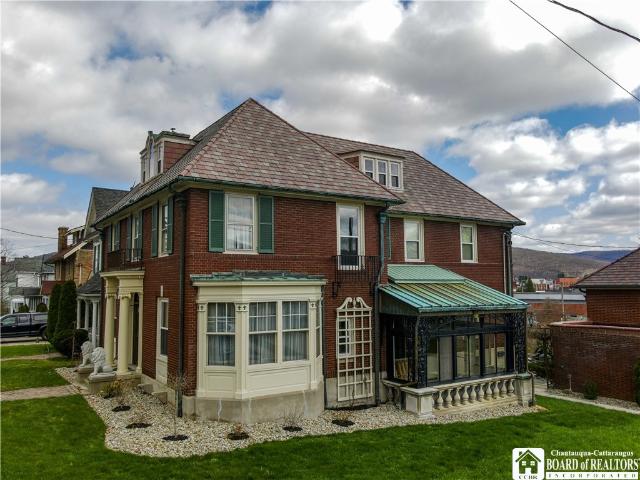 25 School St, Bradford, PA 16701 | MLS #R1672