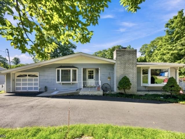 25 Sachem Rd