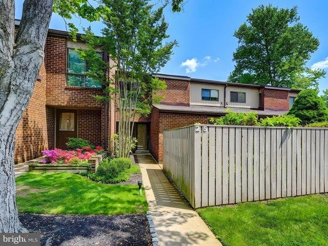25 Saddle Ct Unit H, Baltimore, MD 21208