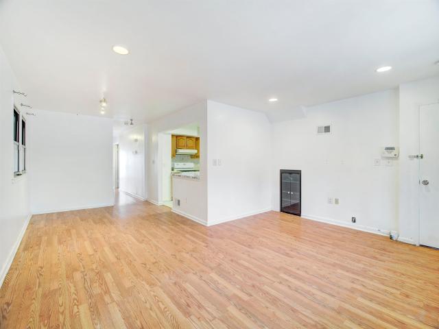25 Skillman Ave # 1