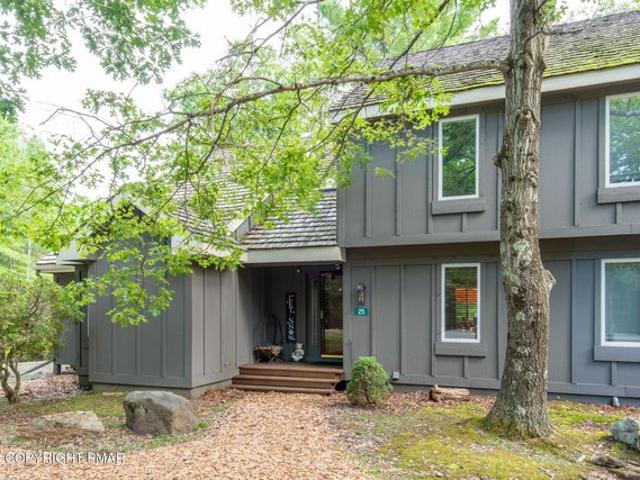25 Snow Shoe, Lake Harmony, PA 18624