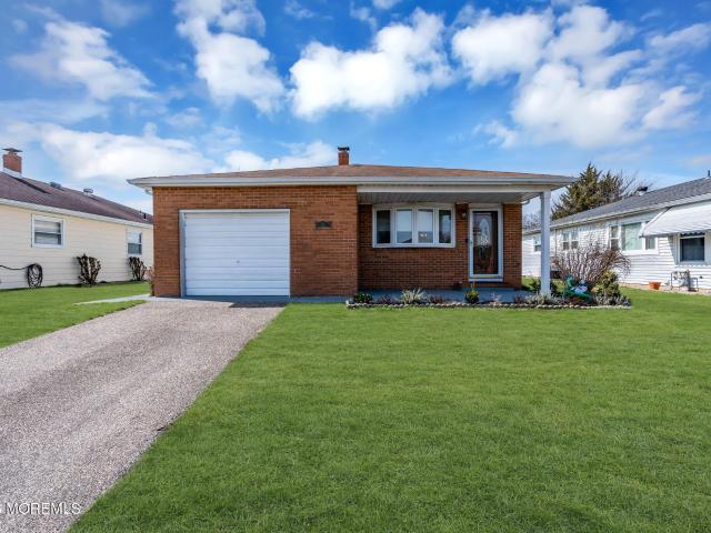 25 Spanish Wells St, Toms River, NJ 08757 | Compass