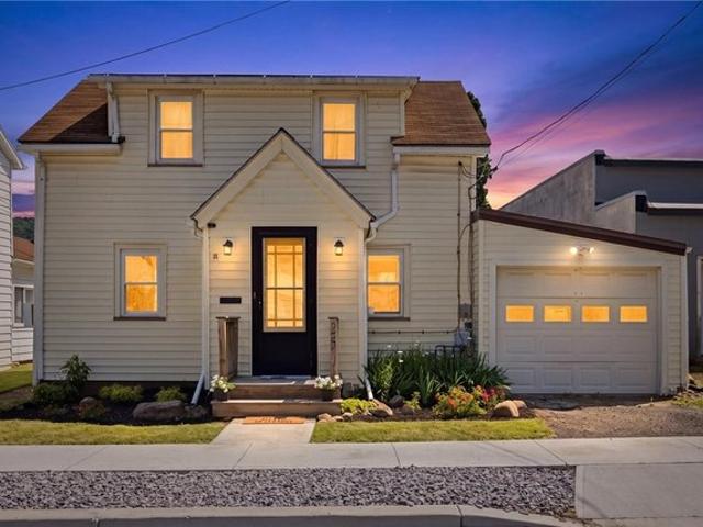 25 Spruce St, Dansville, NY 14437