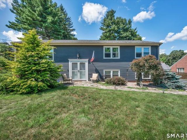 25 Spruce St, Meriden, CT 06451