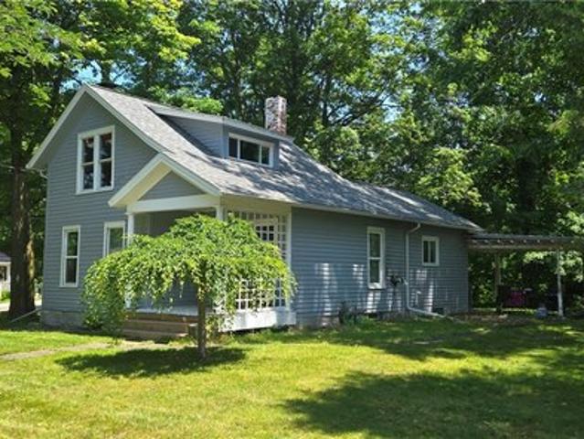25 Spring St, Livonia, NY 14487