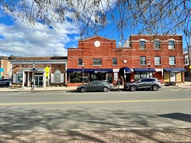 25 Spring Street 110