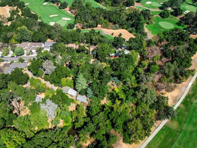 25 Stowe Ln, Menlo Park, CA 94025 | MLS #ML82027 | Compass