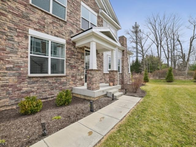 25 Stone Ct, Morristown, NJ 07960 | MLS #4017 | Compass